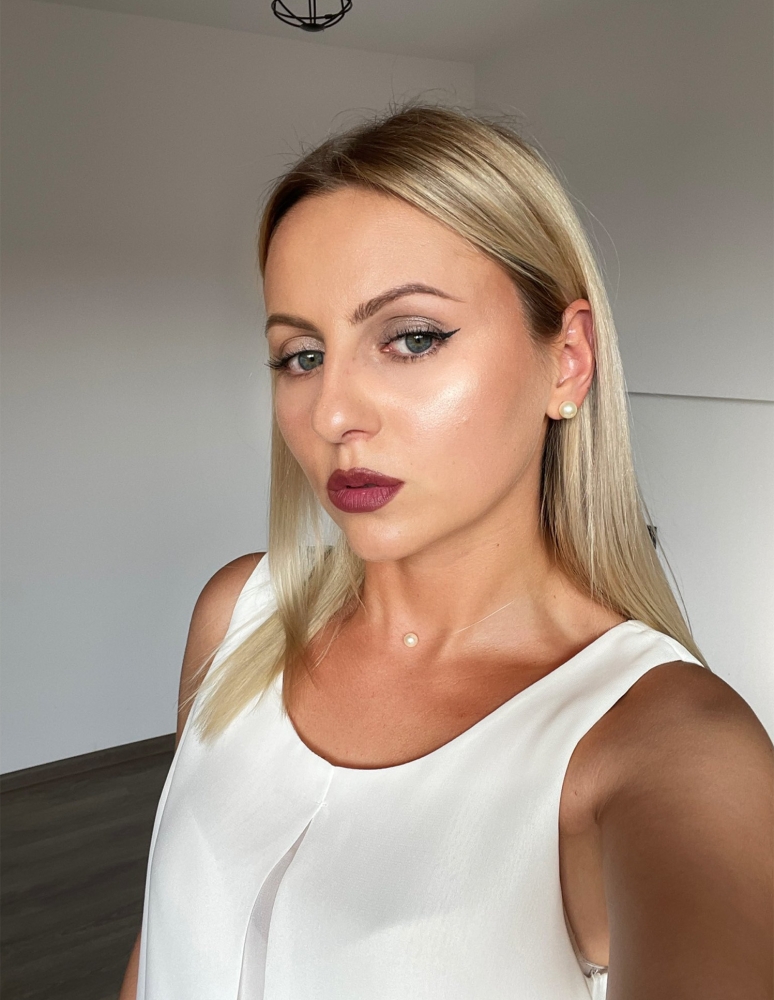 Goddess Amber Kate - Foot Adoration, Foot Fetish Directory and Foot Fetish Content Creator Index