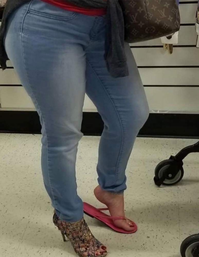 Toe Standards - Foot Adoration, Foot Fetish Directory and Foot Fetish ...